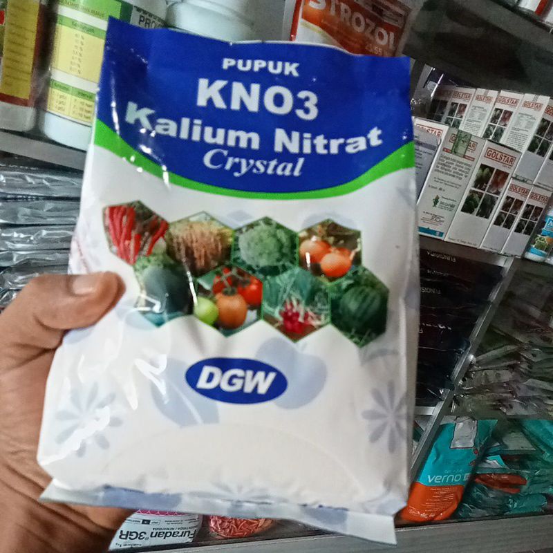 Jual pupuk kno3 kristal/crystal putih kalium nitrat 1kg DGW Indonesia ...