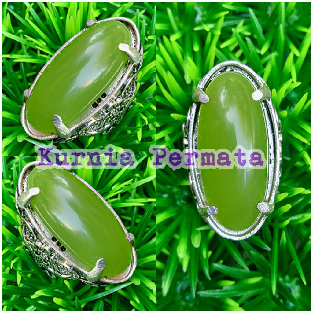 Batu Giok Hijau Muda