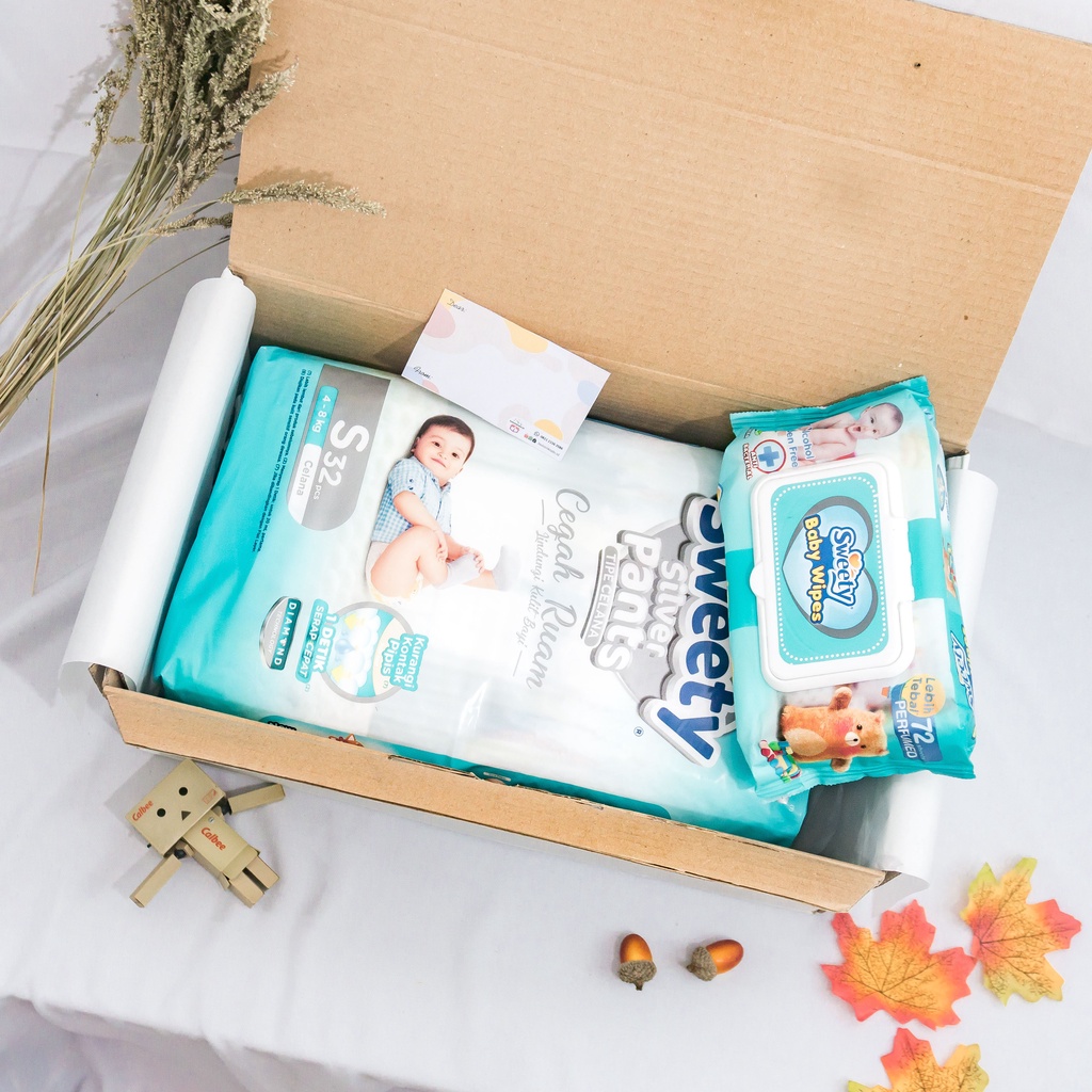 Jual Hampers Bayi Lahiran Pampers - Sweety Silver Pants 32S & Baby ...