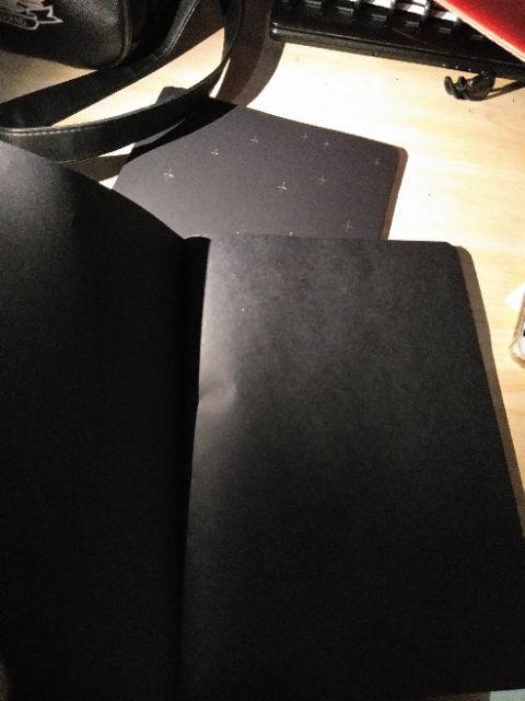 BUKU HITAM / Black Paper / Buku Kertas Hitam Polos / Black Scrap Book ...