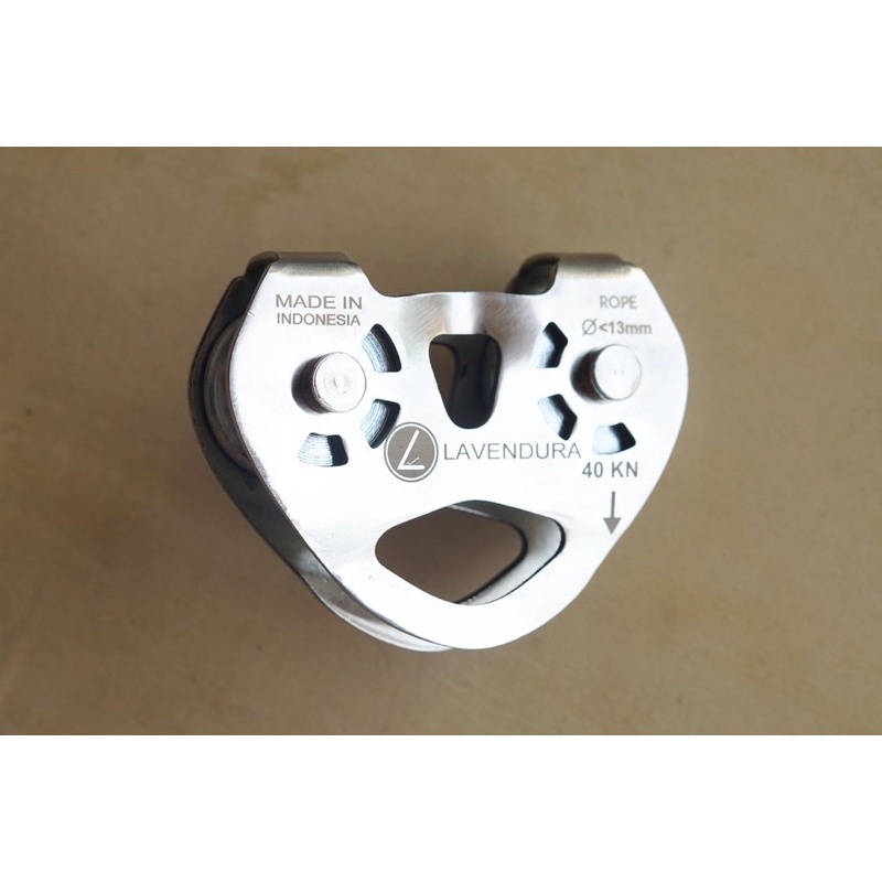 Jual Lavendura pulley tandem 40Kn 40 Kn 4000 kg katrol dobel pulley fix ...