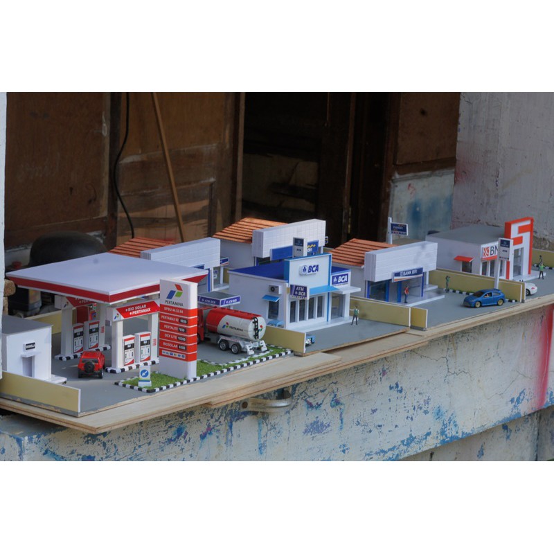Jual Diorama Bank skala 64 hotwheels tomica | Shopee Indonesia