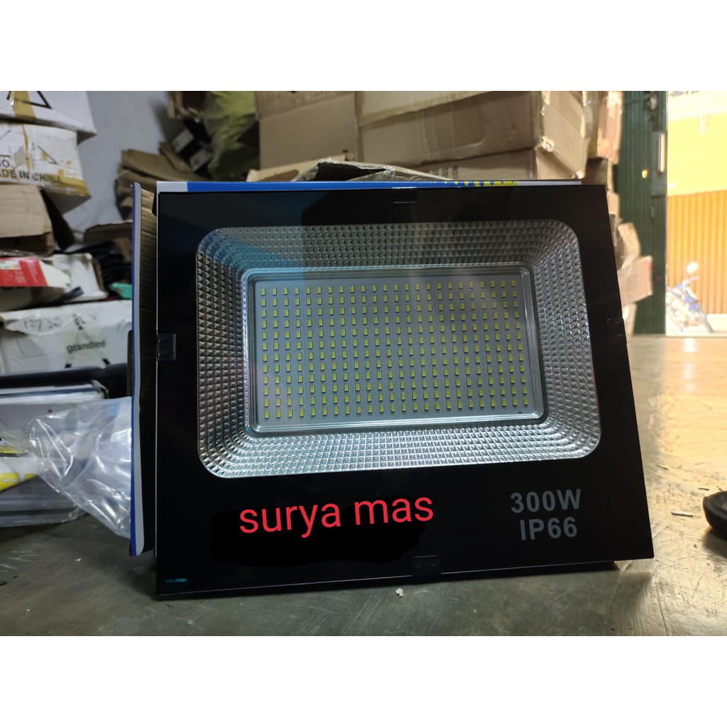 Jual Lampu Sorot 300w Led Floodlight Lampu Tembak 300 watt Outdoor Taman | Shopee Indonesia