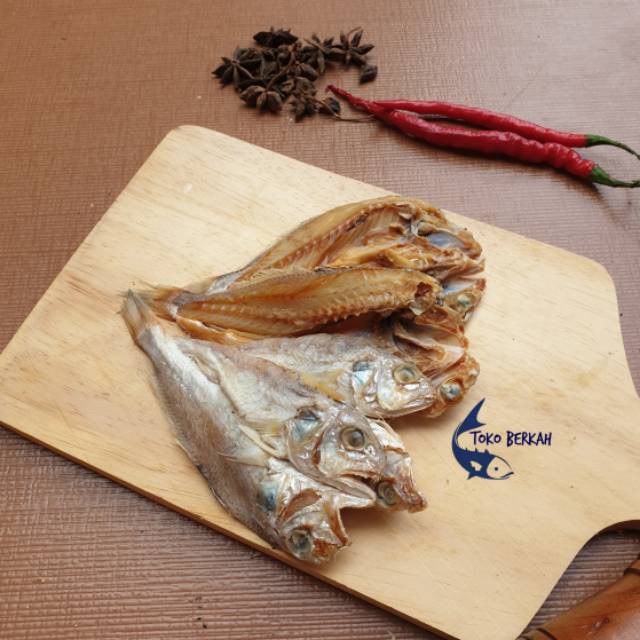 Jual ikan asin samge samge 100gr / Ikan asin samge belah / Ikan Asin ...