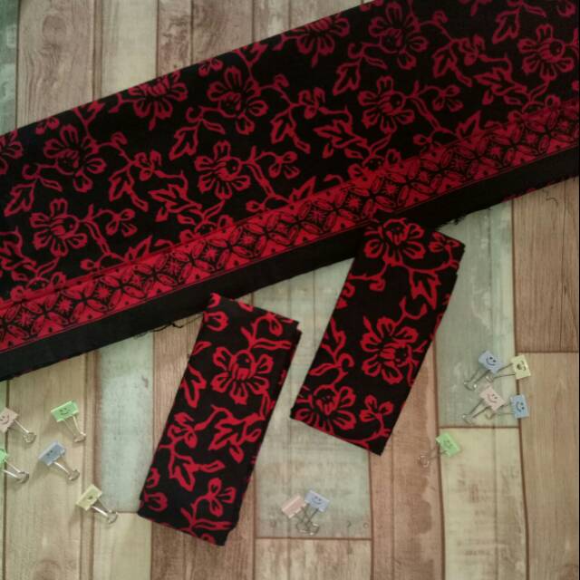 Jual Batik cap. Merah dasar hitam | Shopee Indonesia