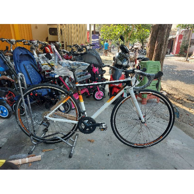 2022 Polygon Strattos S3 Shimano Sora Road Bike | atelier-yuwa.ciao.jp