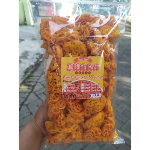 Jual Krupuk/seblak mawar pedas 200gr camilan snack kiloan inara snack ...