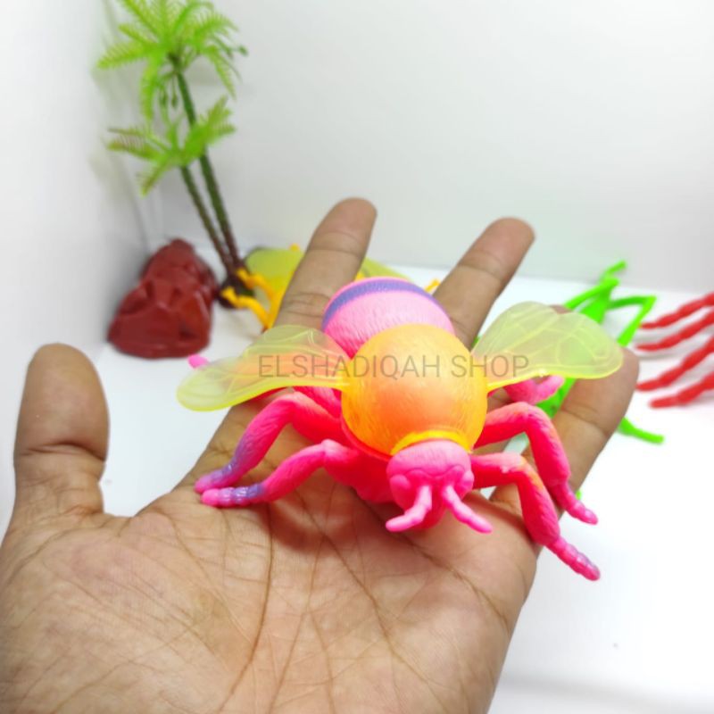 Jual MAINAN KARET SERANGGA UKURAN MEDIUM | Shopee Indonesia