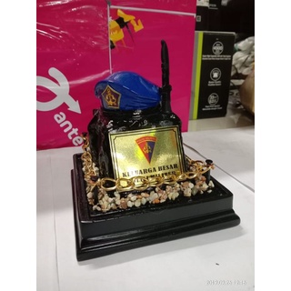 Jual Miniatur BARET POM AL Patung miniatur mobil Baret POMAL | Pajangan ...