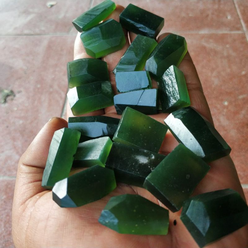 Jual bahan/rough/kotakan ijo botol green serpentine dim 20 up | Shopee ...