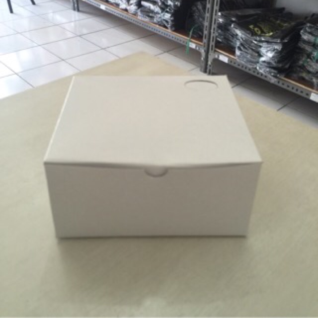 Jual Box Kue | Box Snack Polos Tebal 310 gsm Uk. 12x16 (isi +/- 100pcs ...