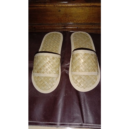 Jual Sandal Sleeper sandal hotel anyaman pandan | Shopee Indonesia