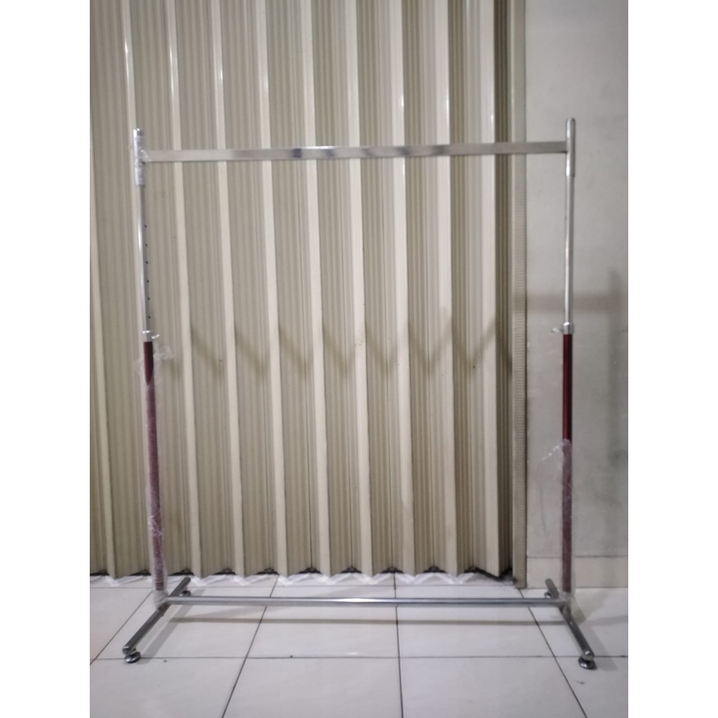 Jual Gawang Gantungan Baju Besi Silver List Merah | Shopee Indonesia