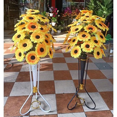 Jual Rangkaian bunga matahari artificial 36 kuntum dengan standing besi ...