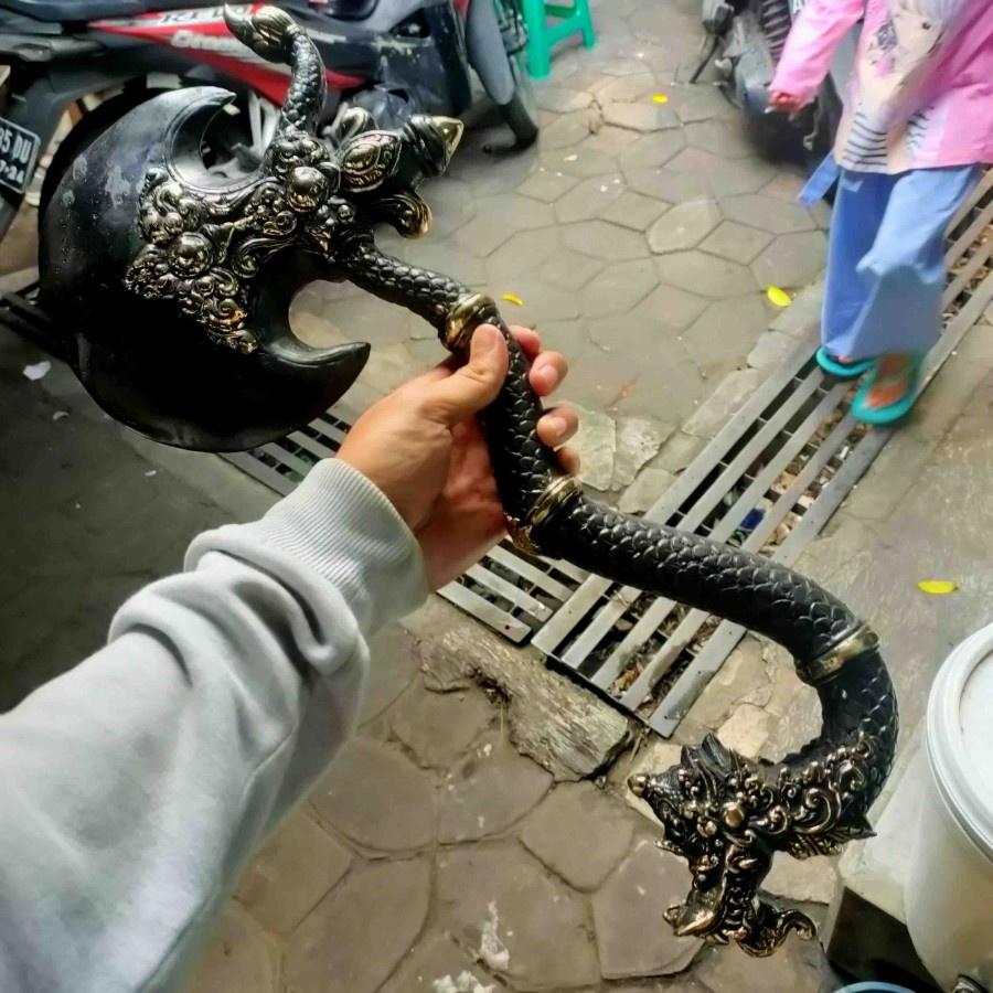 Jual Kapak Kampak Pataka Naga Raja Warna Hitam Bahan Kuningan Garap ...