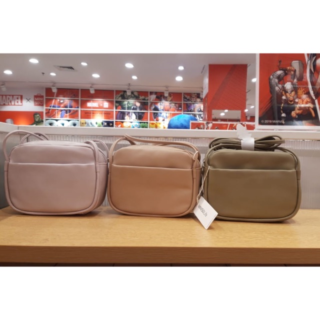 Jual MINISO official new solid color crossbody handbag. Tas selempang ...
