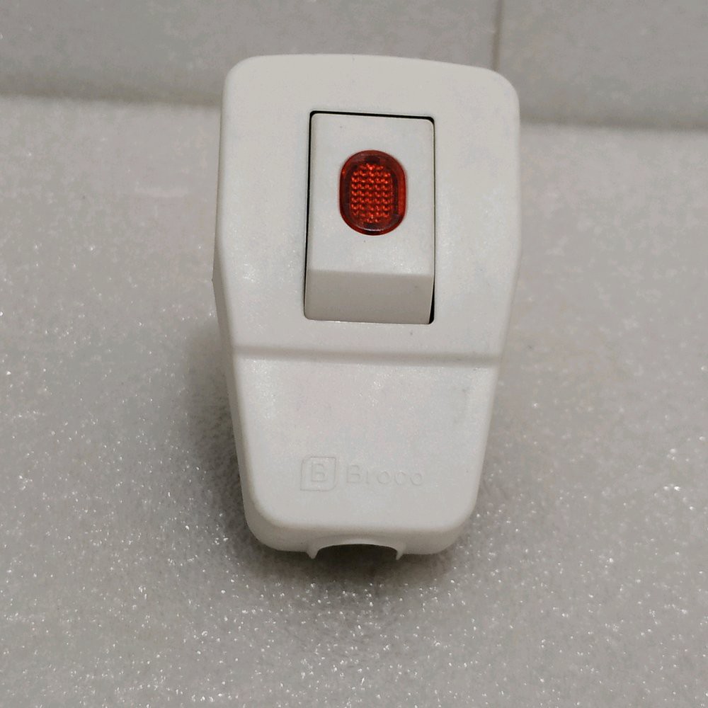 Steker Lampu - Homecare24