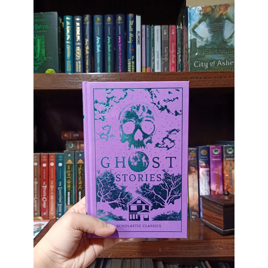 Scholastic Classics: Ghost Stories | Shopee Indonesia