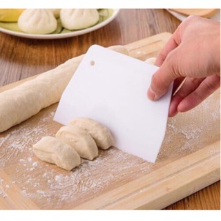 Jual Scraper Putih Polos Besar Pemotong Adonan Dough Roti Donat 9x13 cm ...