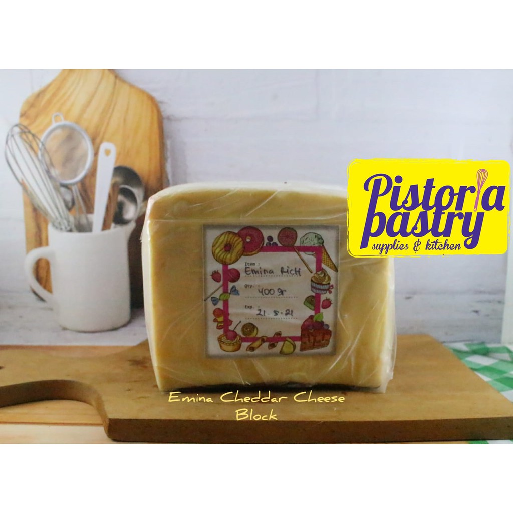 Jual Emina Cheddar Cheese Block (400gr) - Rich - Mozza | Shopee Indonesia