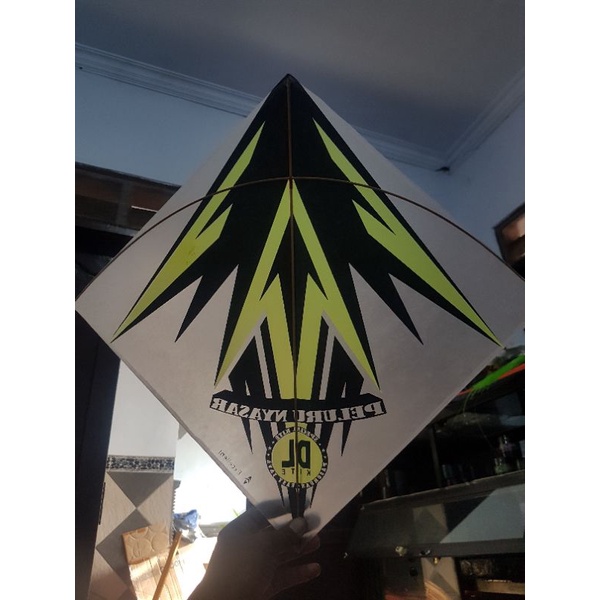 Jual Layangan Super Lomba Peluru Nyasar Sukoi/ Layangan Aduan 57cc Arku ...