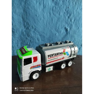 Jual JSP 3001 MAINAN MOBIL PERTAMINA / MOBIL TANKI PENGANGKUT PERTAMINA ...