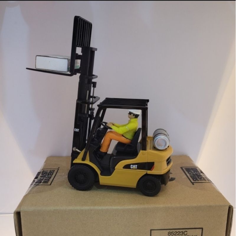 Jual Diecast Forklift CAT P5000 LIFT TRUCK Miniatur Alat Berat ...