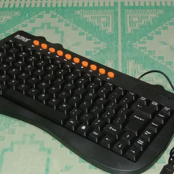 Jual Keyboard External Laptop/Keyboard Mini Mtech Multimedia | Shopee ...