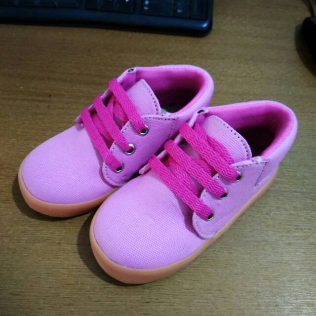 Jual Sepatu Anak Perempuan Semiboot Pink cute & adorable Original SHUKU ...