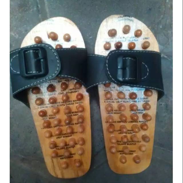 Jual SENDAL TERAPI KAKI BAHAN KAYU RINGAN DAN BERMANFAAT UNTUK ...