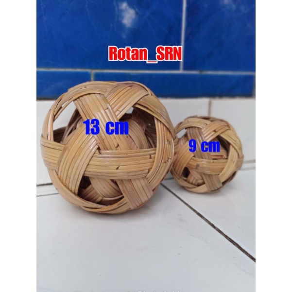 Jual Bola Takraw Rotan Double kocak Diameter 13 cm | Shopee Indonesia