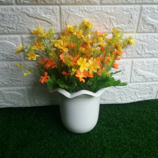 Jual Pot Dinding Buket Bunga Artificial Kuning | Shopee Indonesia