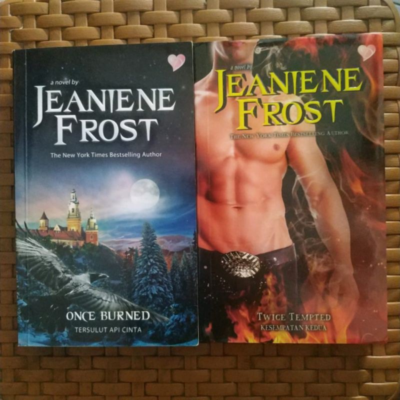 Jual Novel Set 2 Buku Night Prince Series - Jeaniene Frost | Shopee Indonesia