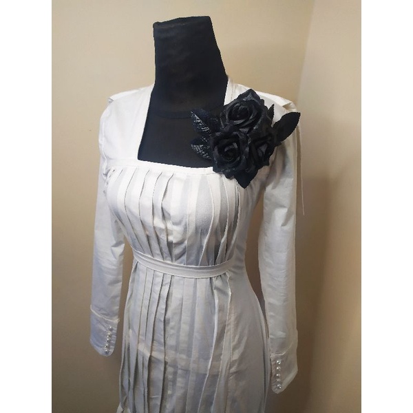 Jual Bros Bunga Cosplay Lady Dimitrescu - RE Village | Shopee Indonesia