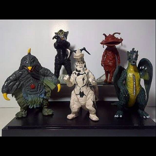 Monster Ultraman Eleking Alien Mephilas Bemstar Chameleking Kaiju ...