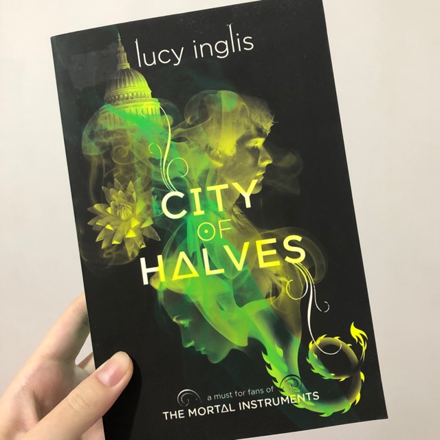 Jual BUKU CITY OF HALVES-LUCY INGLIS (MORTAL INSTRUMENTS) | Shopee Indonesia