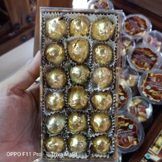 Jual Coklat Crispy Bulat Kampung Coklat isi 18 biji | Shopee Indonesia