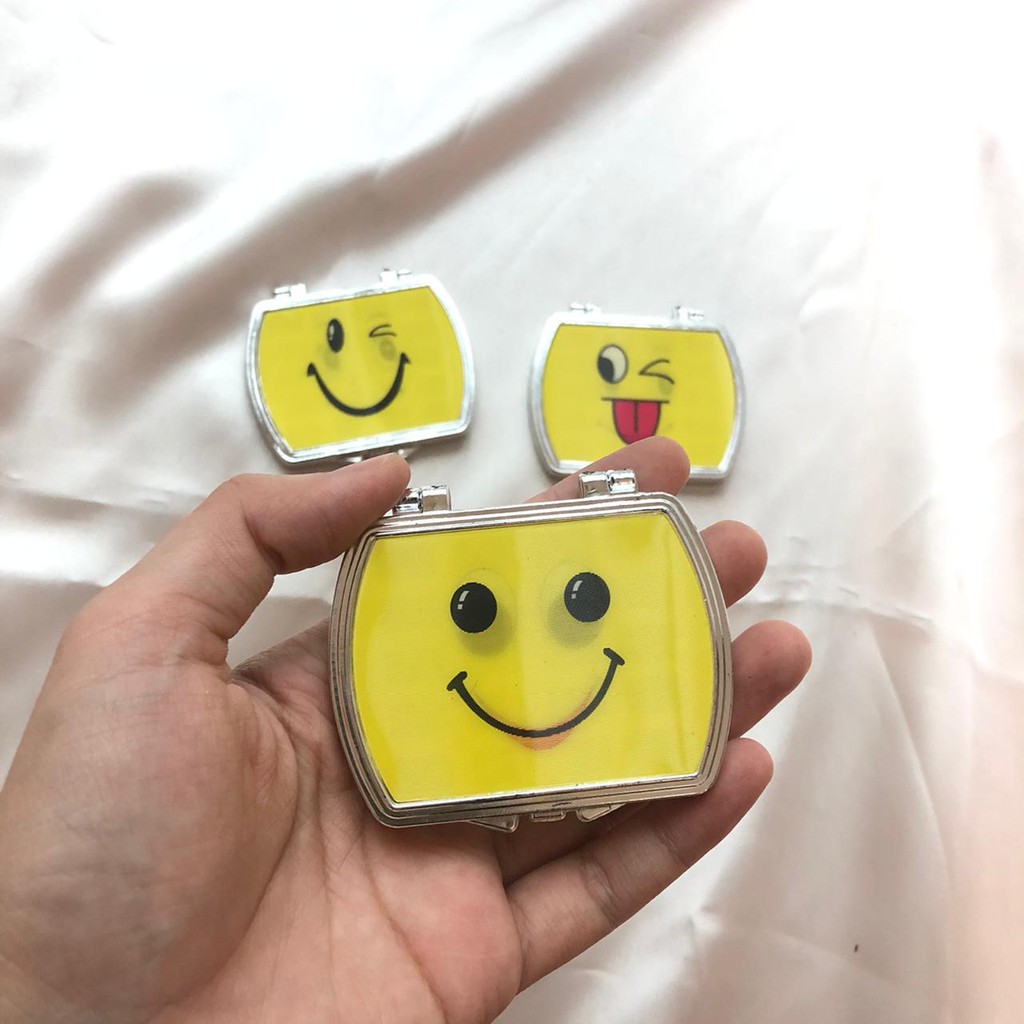 Jual Cermin Kaca Emoji 3D / Kaca Smile / Cermin Travel / Souvenir nikah ...