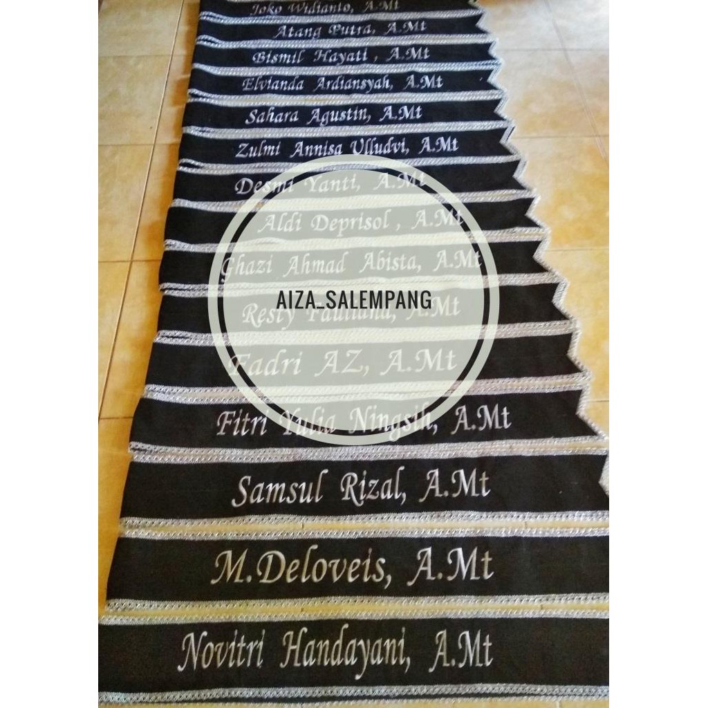 Jual Aiza Salempang Wisuda Bludru | Shopee Indonesia