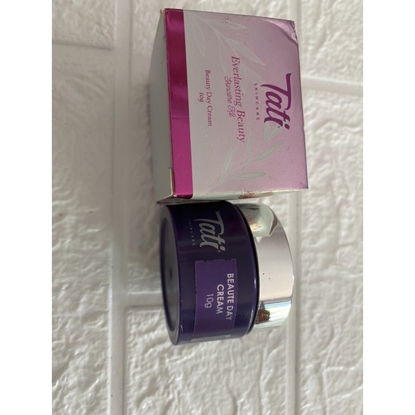 Jual Tati DAY CREAM 10 g | Shopee Indonesia