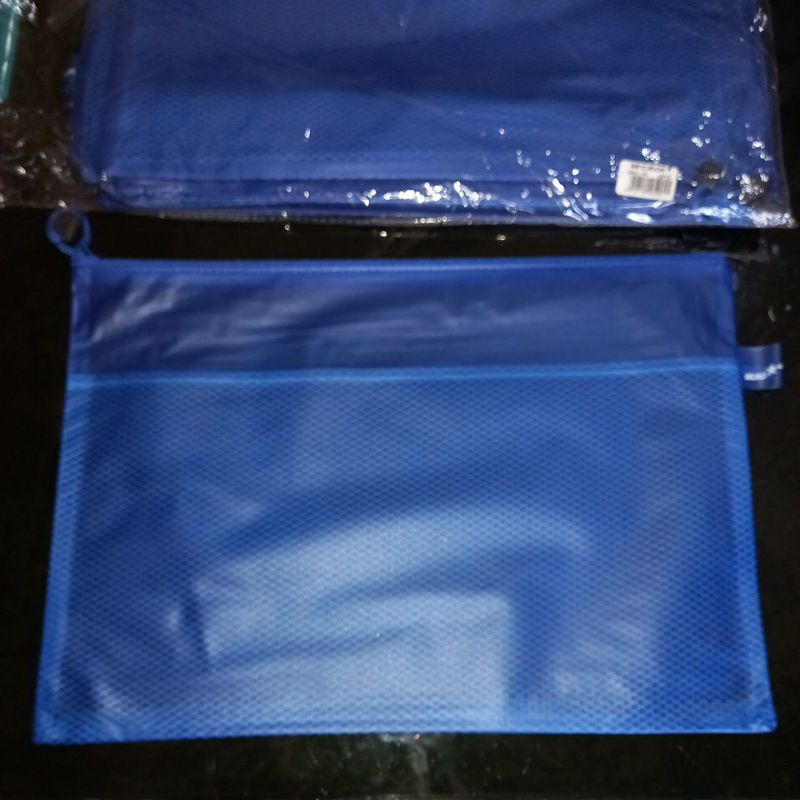 Jual Map Plastik Resleting Ukuran F4/ Folio (Pembatas Jaring Didalam ...