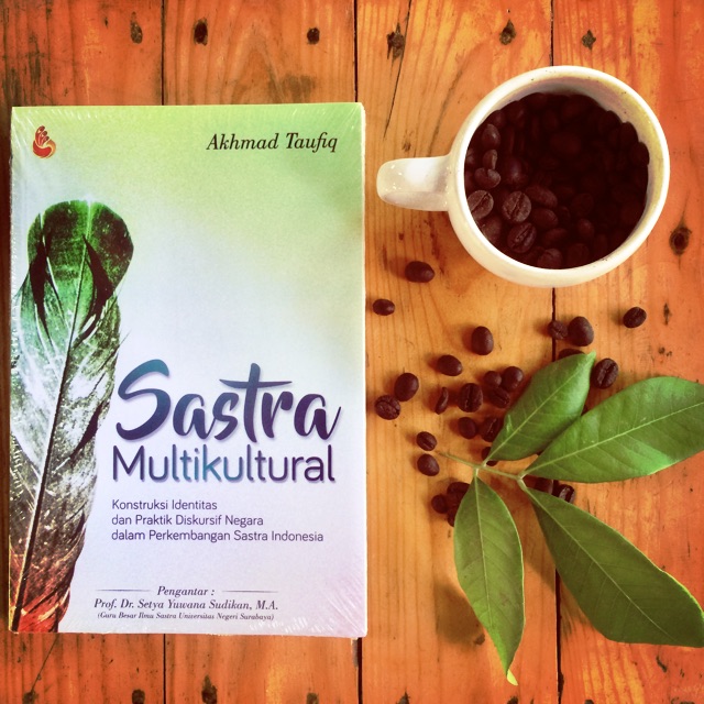 Jual Buku Sastra Multikultural - Ahmad Taufiq - Buku Original | Shopee ...