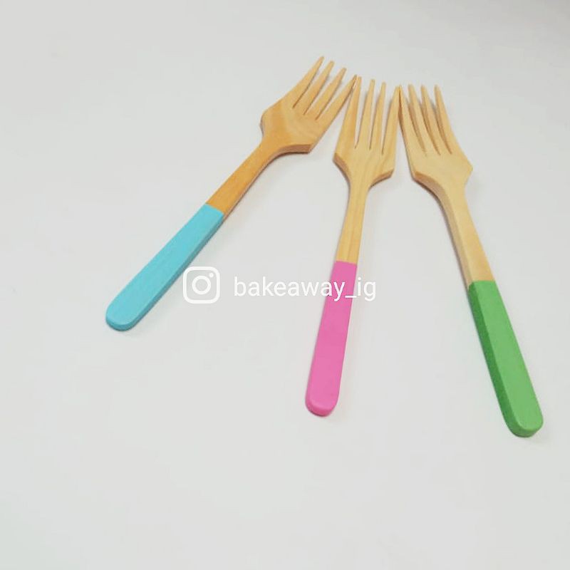 Jual Garpu Kayu - hiasan kayu property foto | Shopee Indonesia