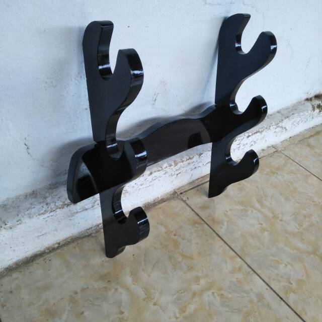 Jual Tatakan stand pedang dudukan katana dudukan golok 3 tingkat di ...