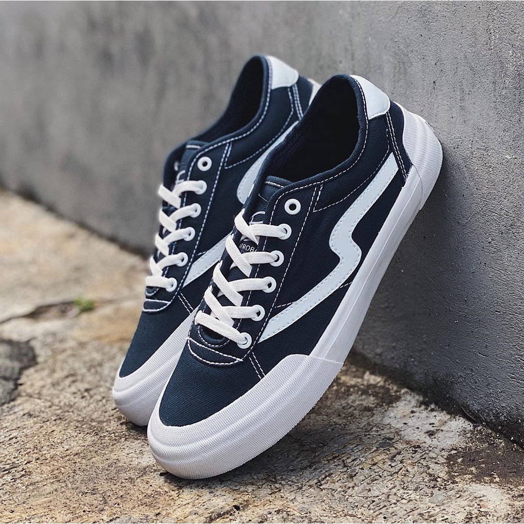 Jual Patrobas Ivan Low Navy Original | Shopee Indonesia