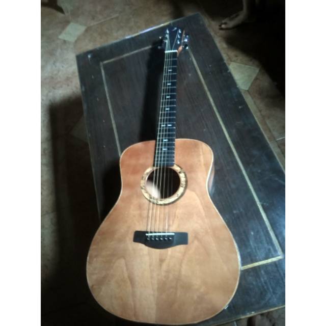 Jual Gitar full solid mahoni (bonus tas gitar tebal&pick) | Shopee ...