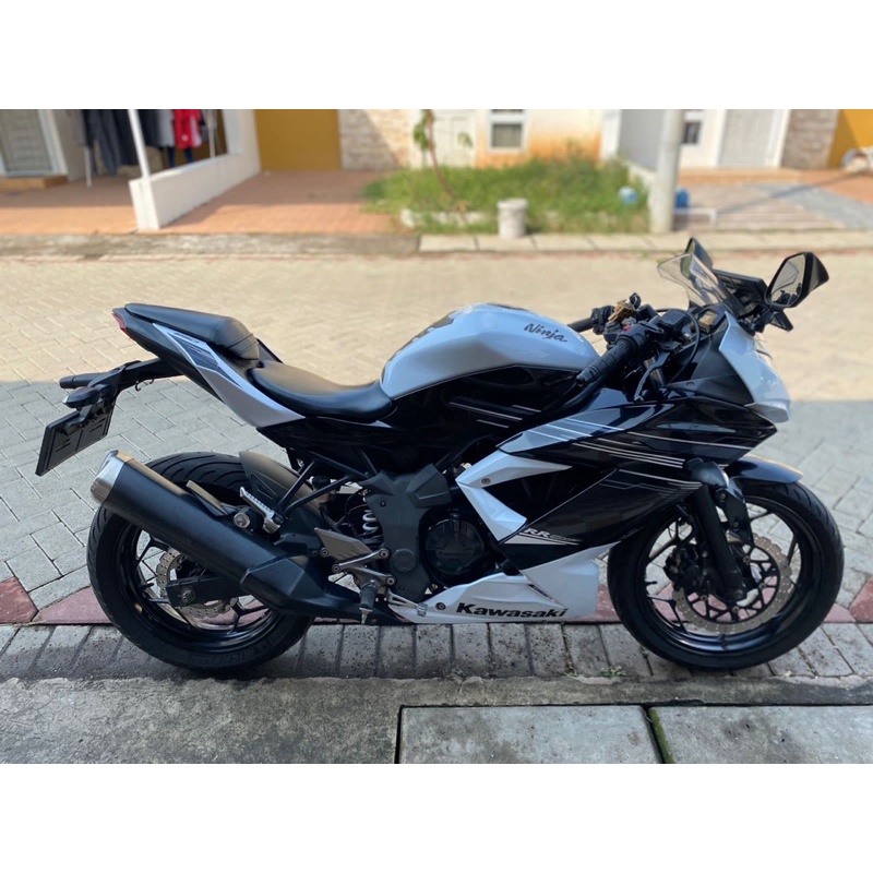 Jual kawasaki ninja 250sl tahun 2014 putih istimewa | Shopee Indonesia