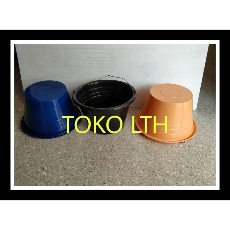 Jual EMBER COR HITAM WARNA PLASTIK ANTI PECAH 14 EMBER TIMBA | Shopee ...