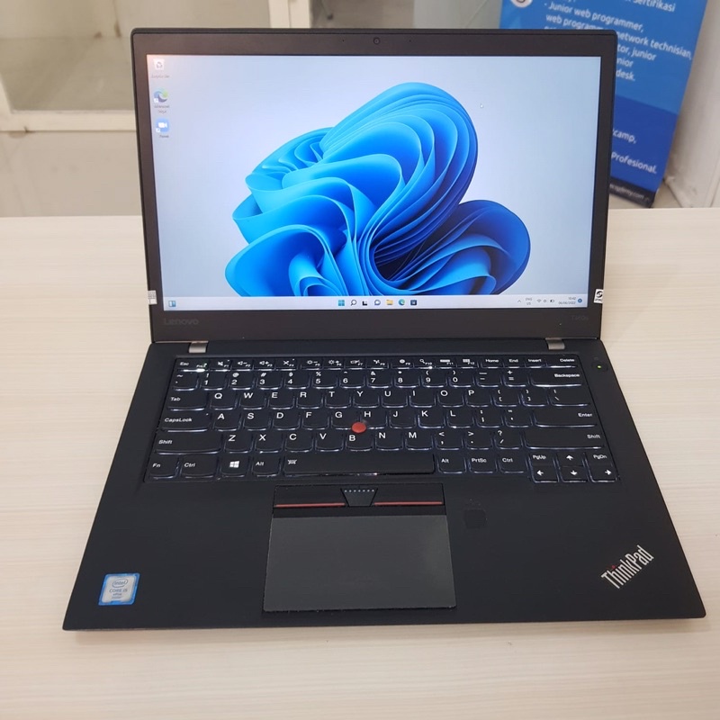 Jual Lenovo Thinkpad T460s i5 Gen6 RAM 8gb ssd 256gb Keyboard Backligt ...