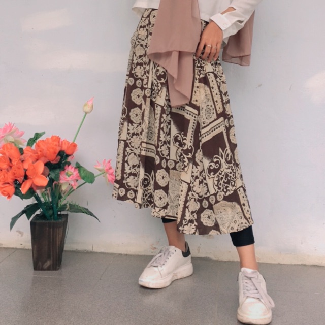 Jual Rok lucuu buat kuliah hangout | Shopee Indonesia